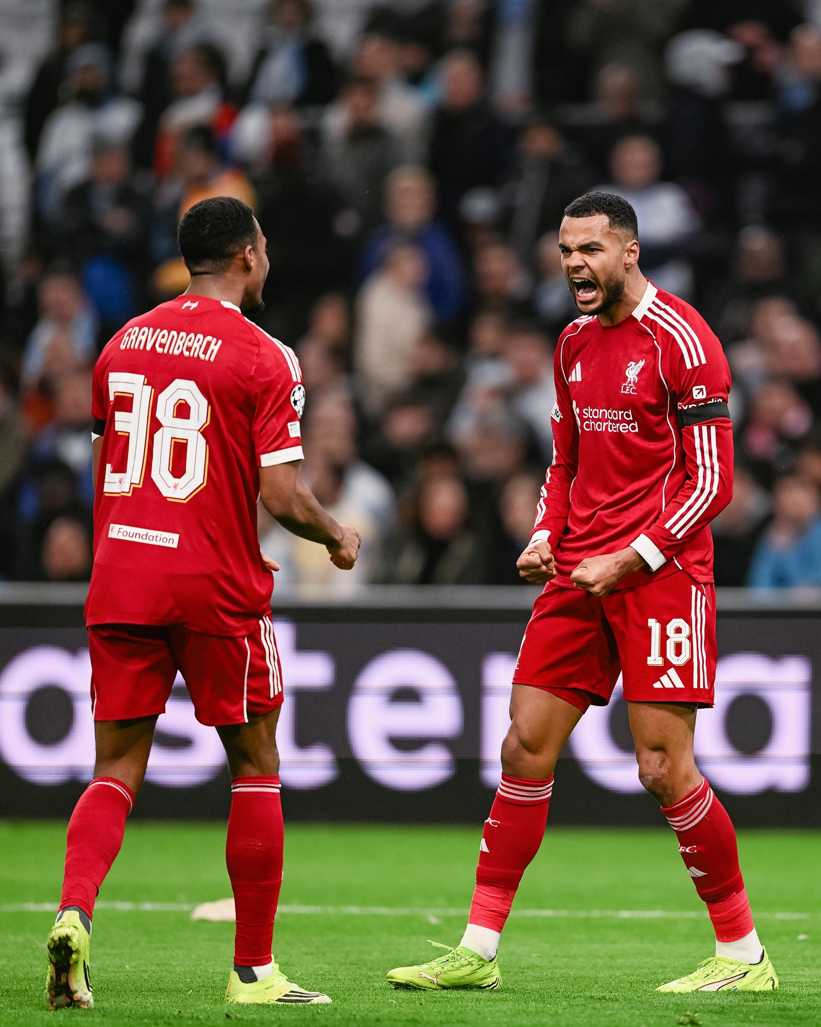 Liverpool menghancurkan Marseille, membuka jalan menuju babak 16 besar ...