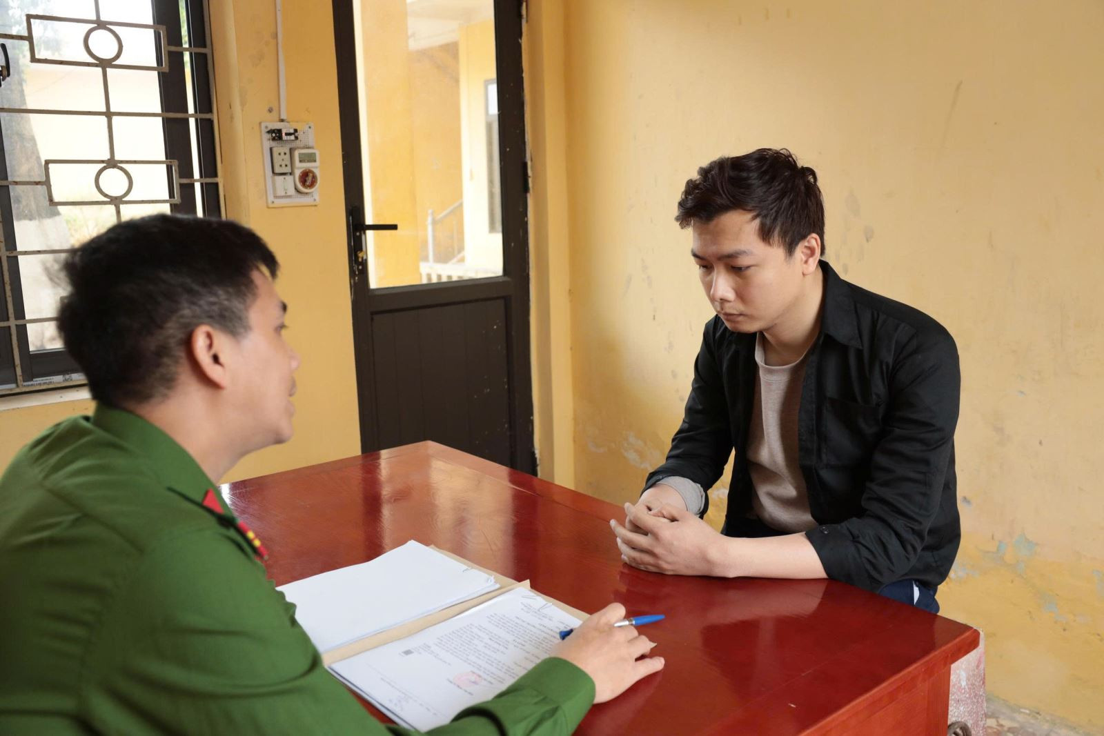 Police bust major piracy and betting ring behind Xoi Lac TV