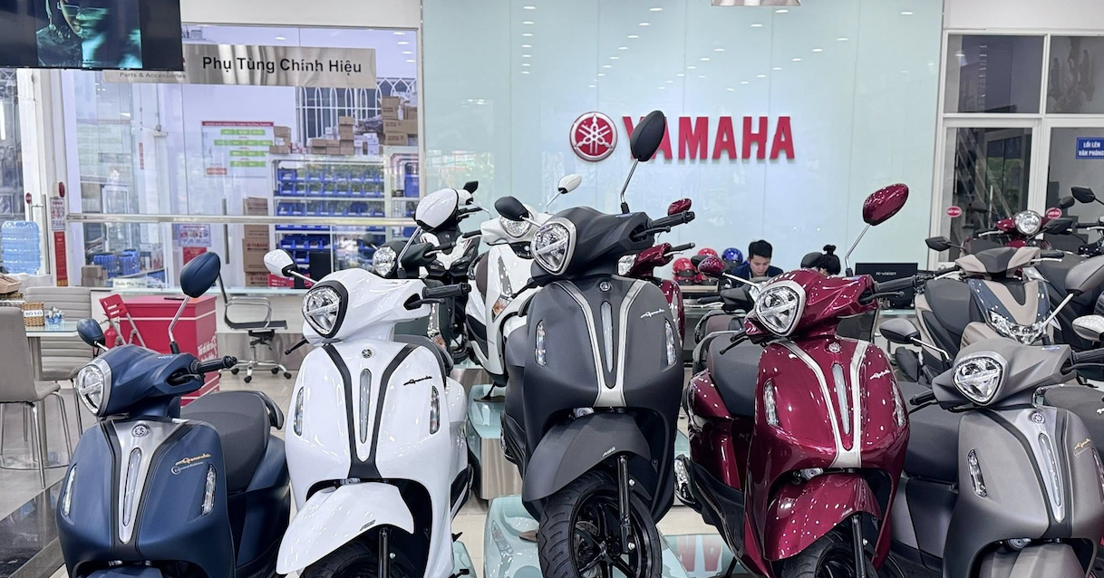 Sức mua chậm giá xe máy xăng giảm sâu, xe tay ga 'hot' hạ 5 triệu đồng