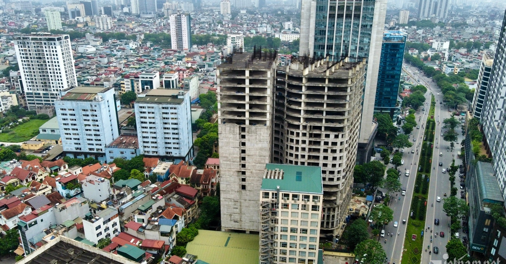 Housing prices rise, spurred by speculation and land-related costs