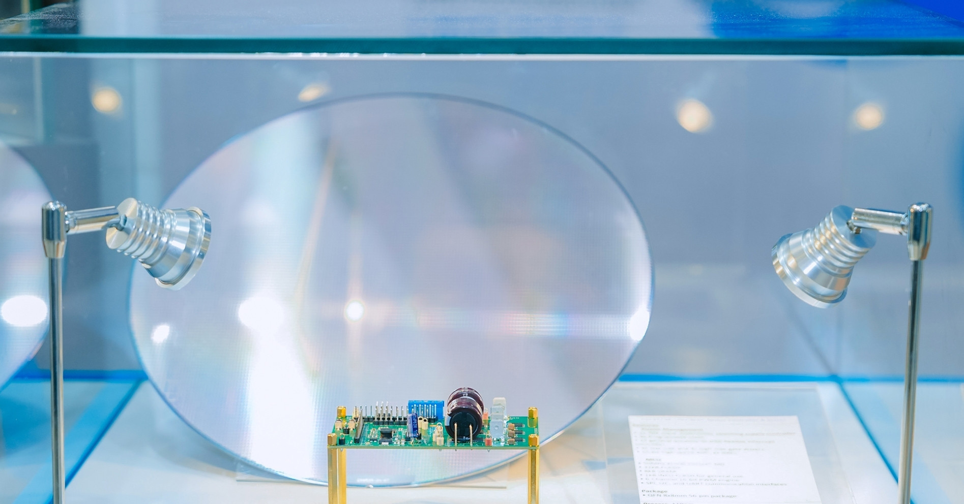 World will flock to VN to make chips soon: officials