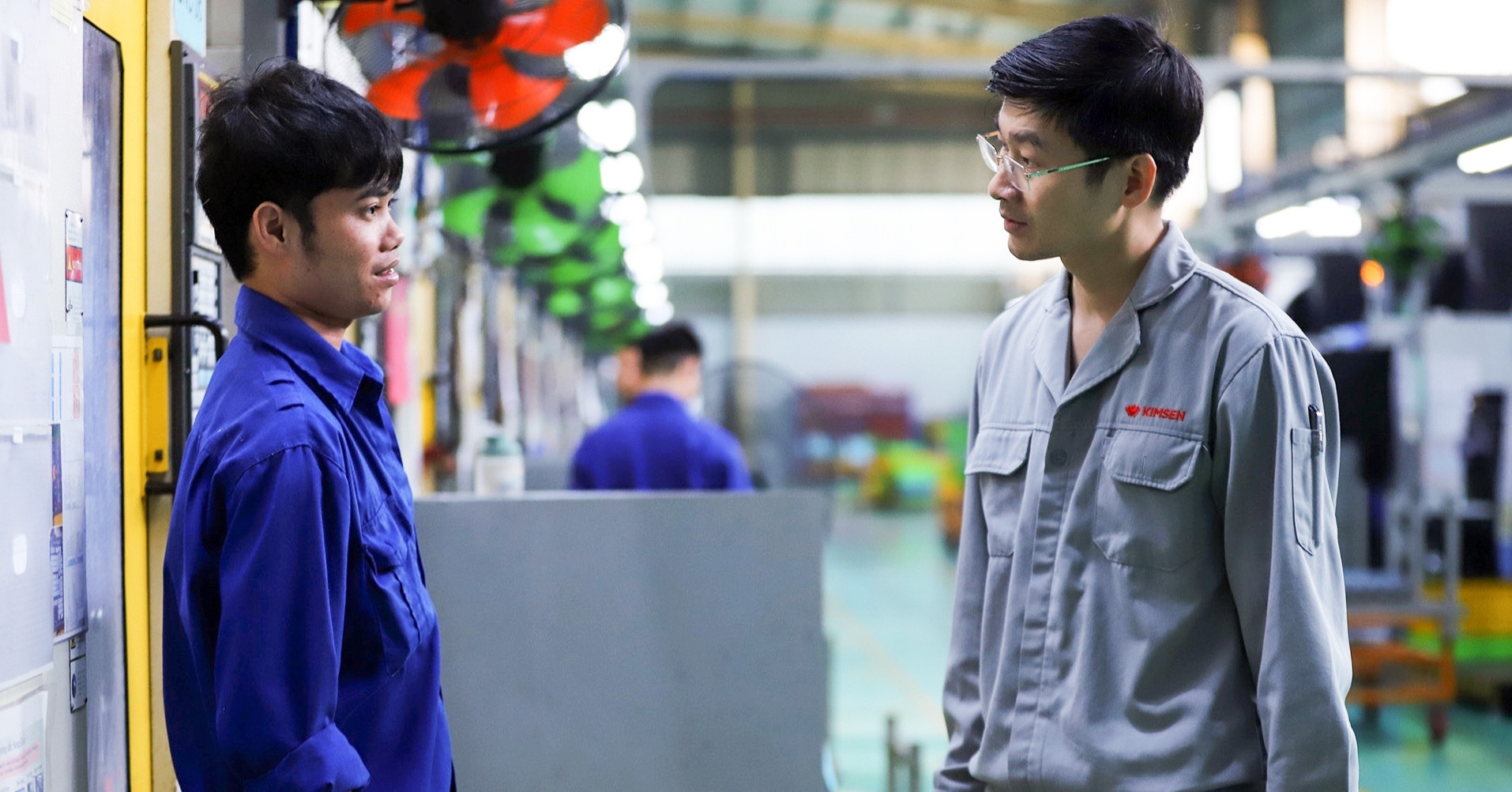 Enterprises need more workers for year-end production season