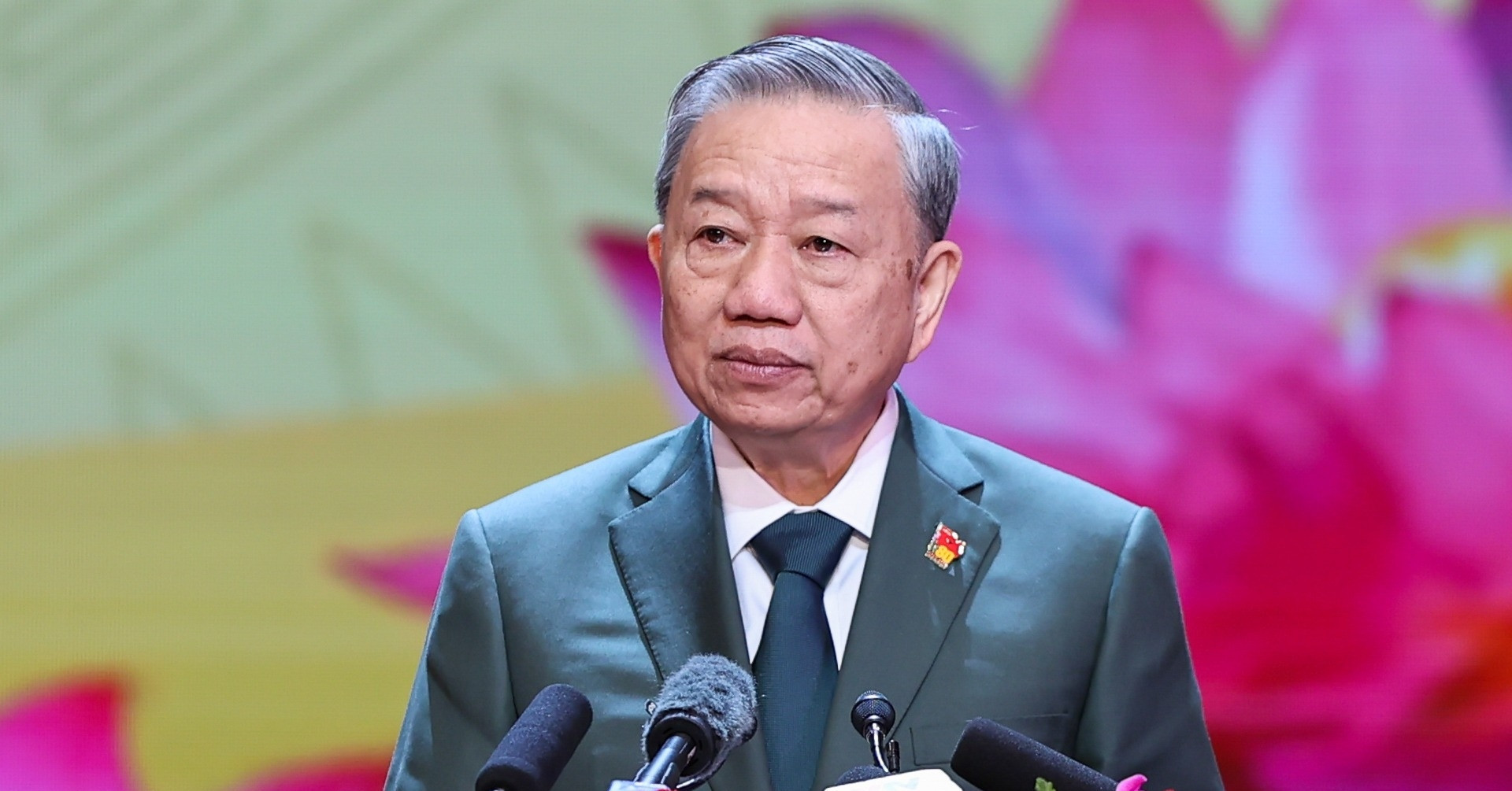 Party Chief highlights streamlined, modernized military with unique ...