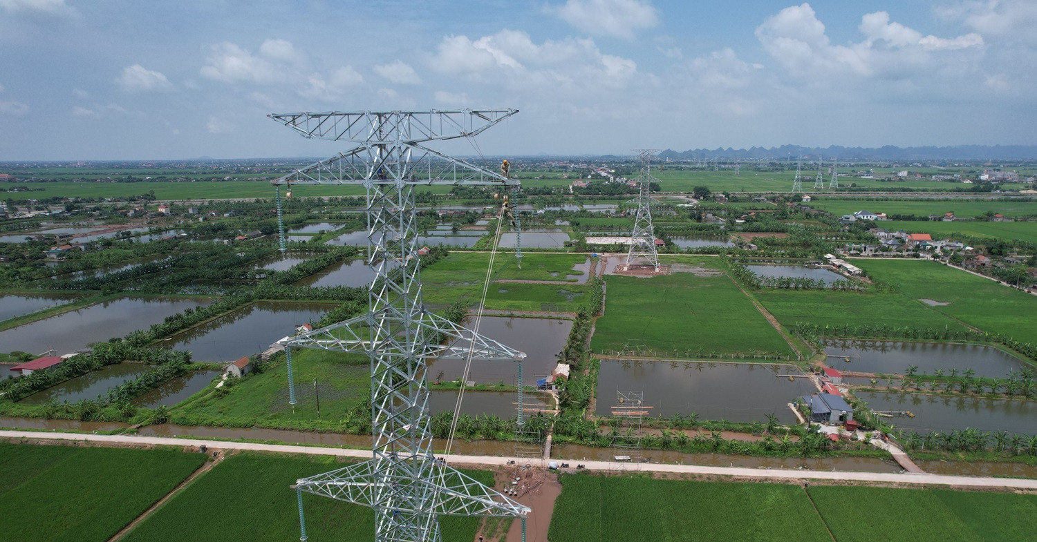 VN to ensure sufficient electricity prices, prevent power shortages