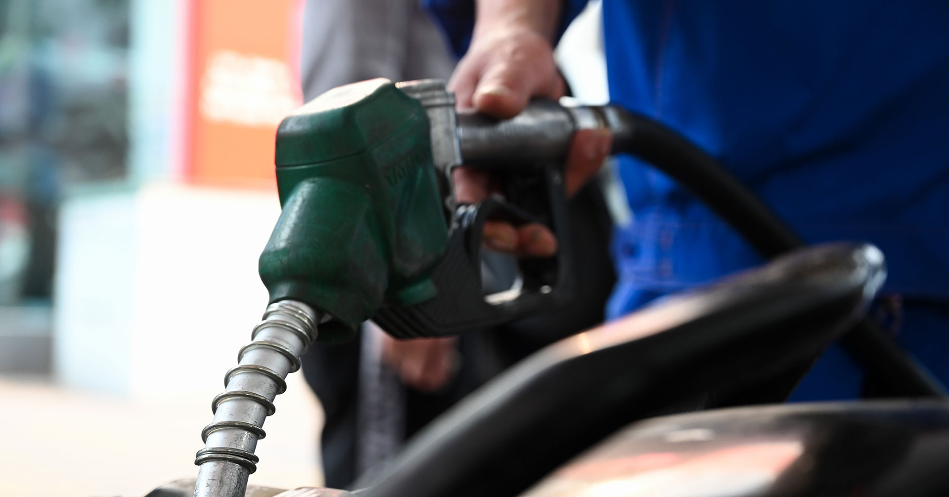 Taking losses from petroleum sales, big distributor wants to reduce imports