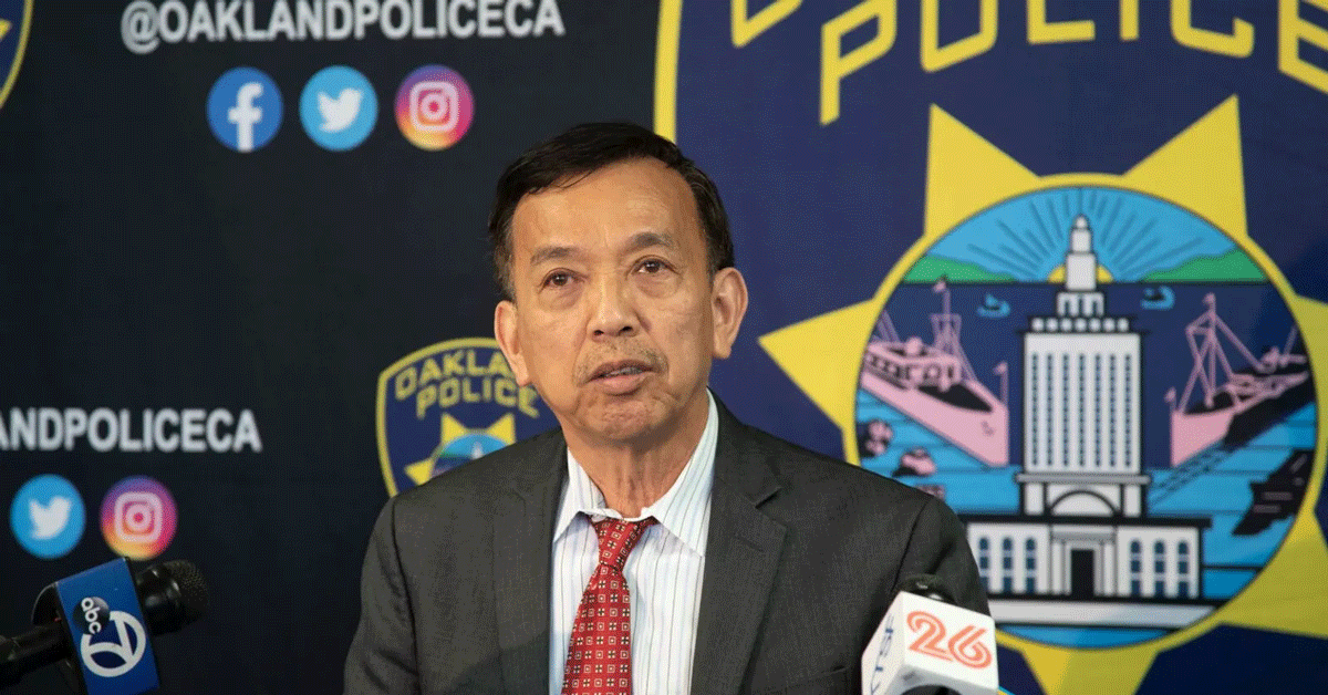 Why did 'Trash King' David Duong face legal troubles in the US?