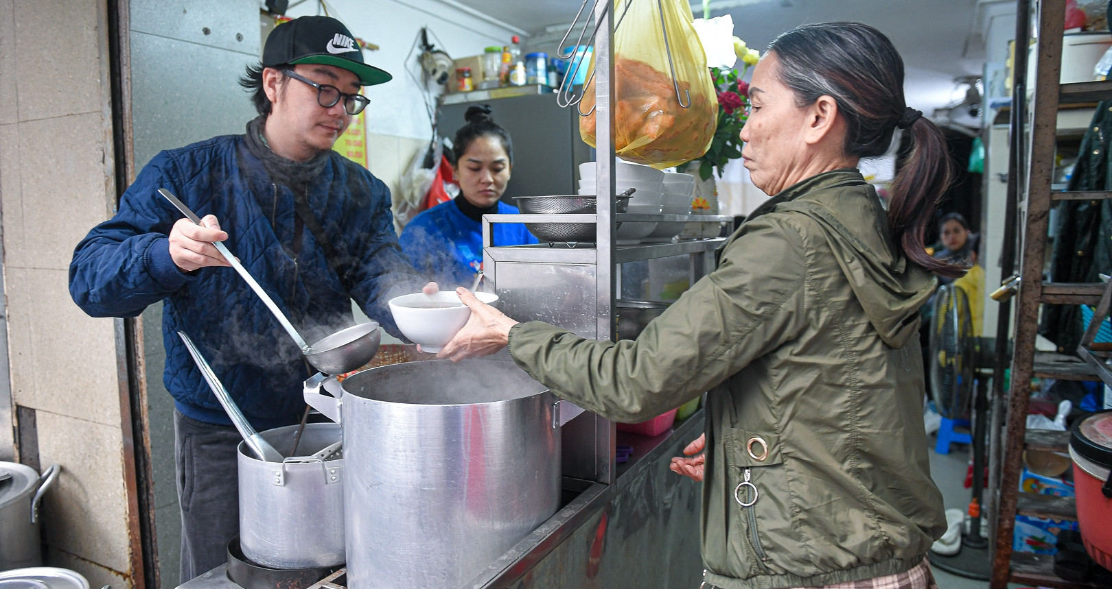 Hanoi’s “most traditional” pho shop thrives with no-lime policy ...