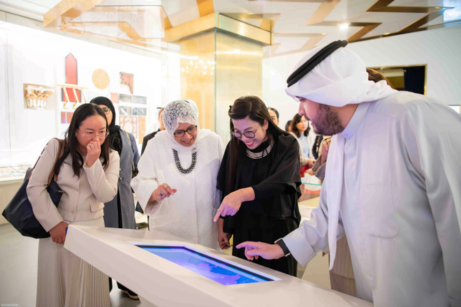 Spouses of Vietnamese, Kuwaiti PMs visit Al-Salam Palace Museum