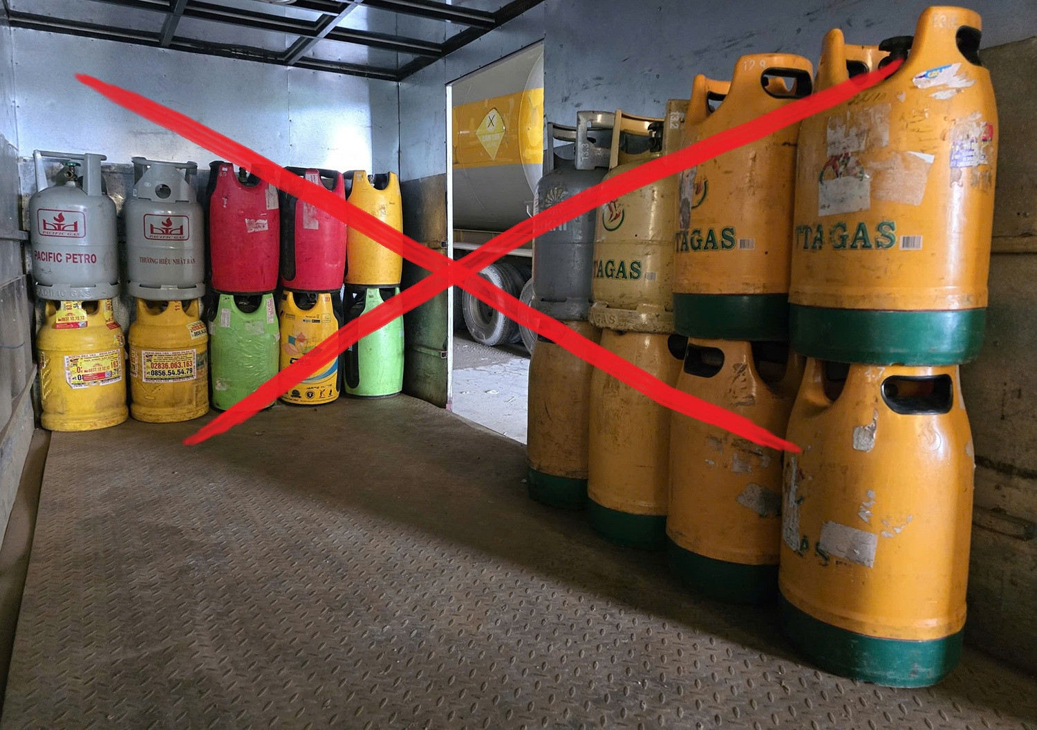Police bust large-scale fake gas production ring in Ho Chi Minh City