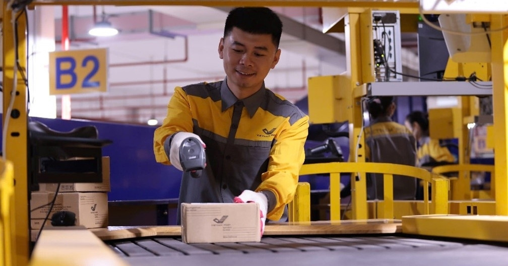Vietnam’s top telecom and it firms drive the nation’s digital ...