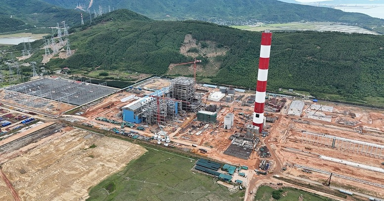 Vietnam pushes major energy projects to meet 2030 power goals