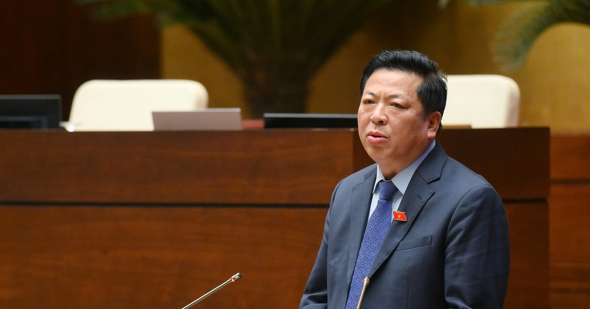 Vietnam minister: No railway project will be sold to foreign investors