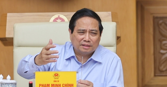 Pham Minh Chinh leads key meeting on government decentralization