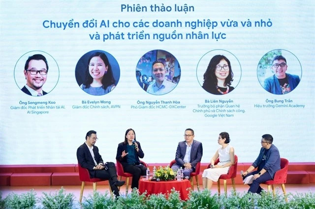 Businesses urged to embrace digital, AI transformation: seminar