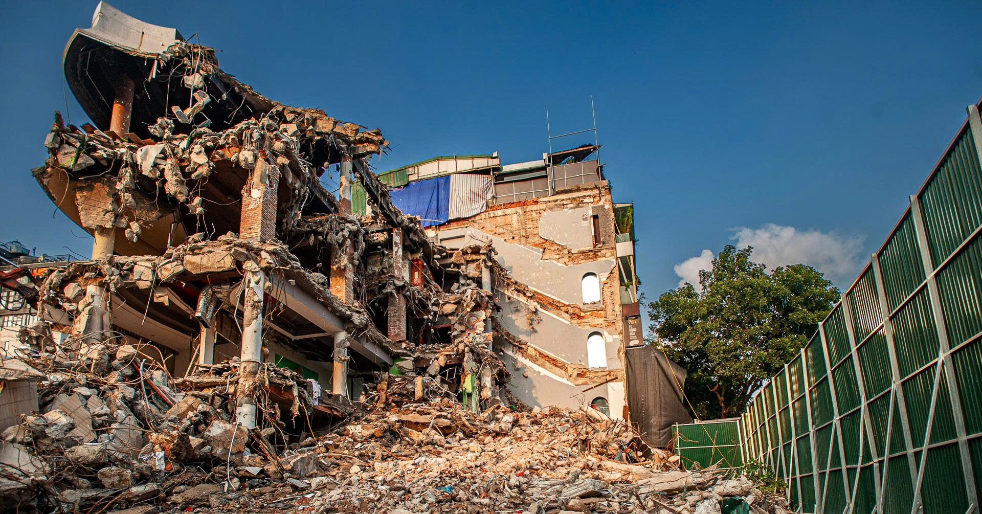 Iconic 'Shark Jaw' building near Hoan Kiem Lake now nearly gone