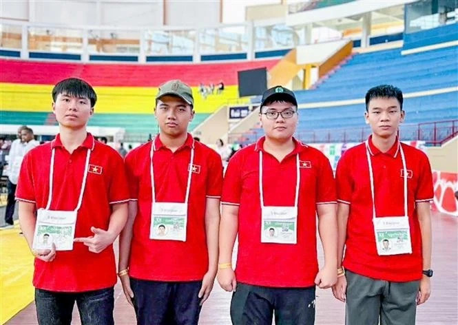 All four VN students win medals at International Olympiad in ...