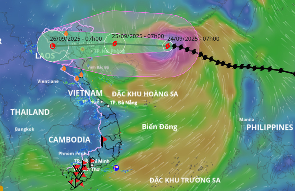 Storm Ragasa loses super typhoon status, heads for Quang Ninh-Hai Phong