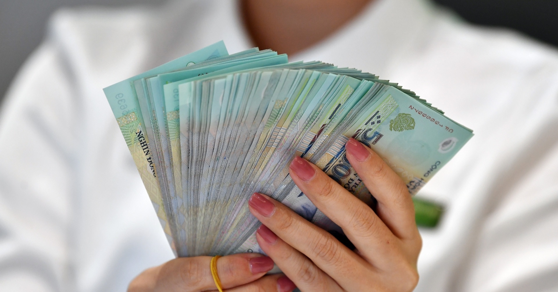 Despite their high incomes, many young Vietnamese see investments as ...