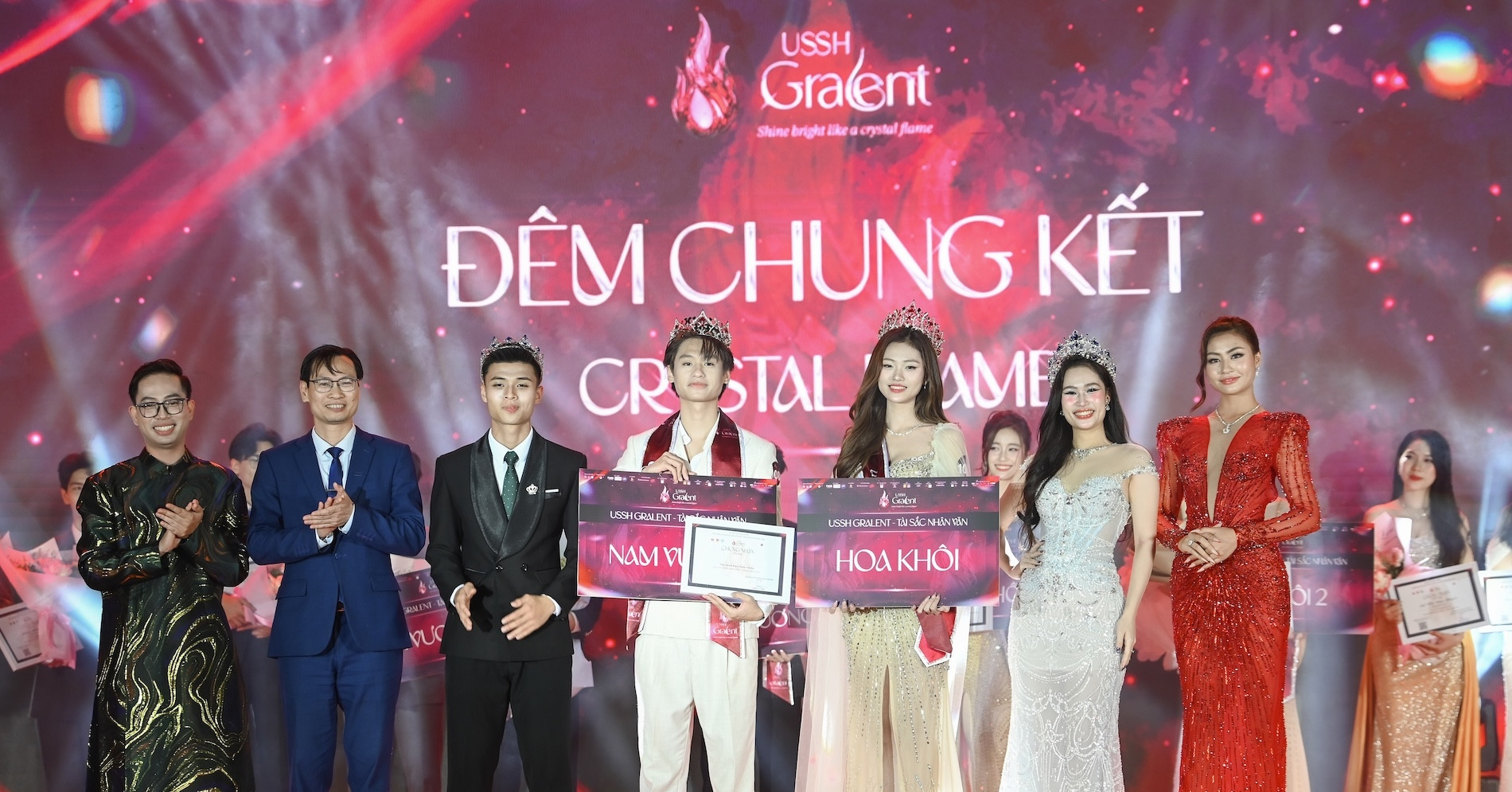 From shy student to university King: the journey of Nguyen Quang Huy