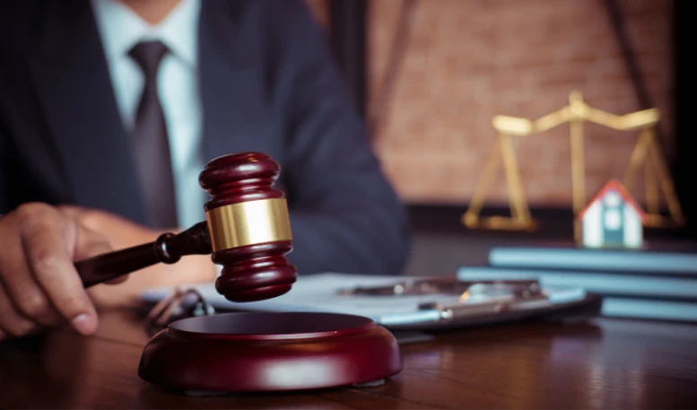 Government issues plan to pilot public lawyer mechanism