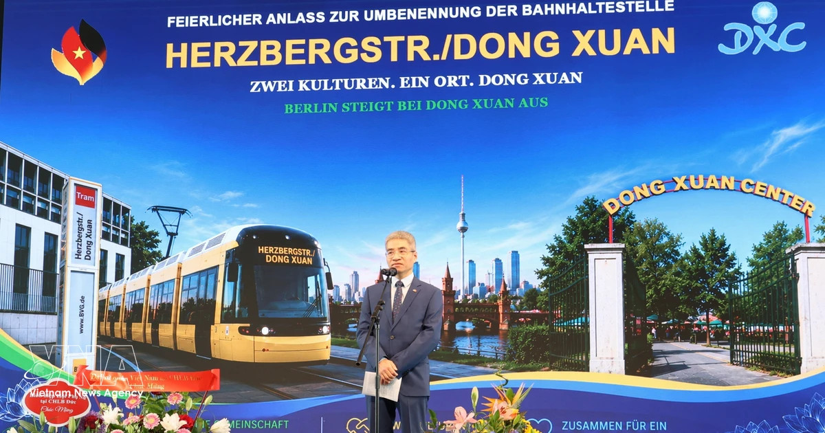 Berlin tram stop renamed “Dong Xuan”