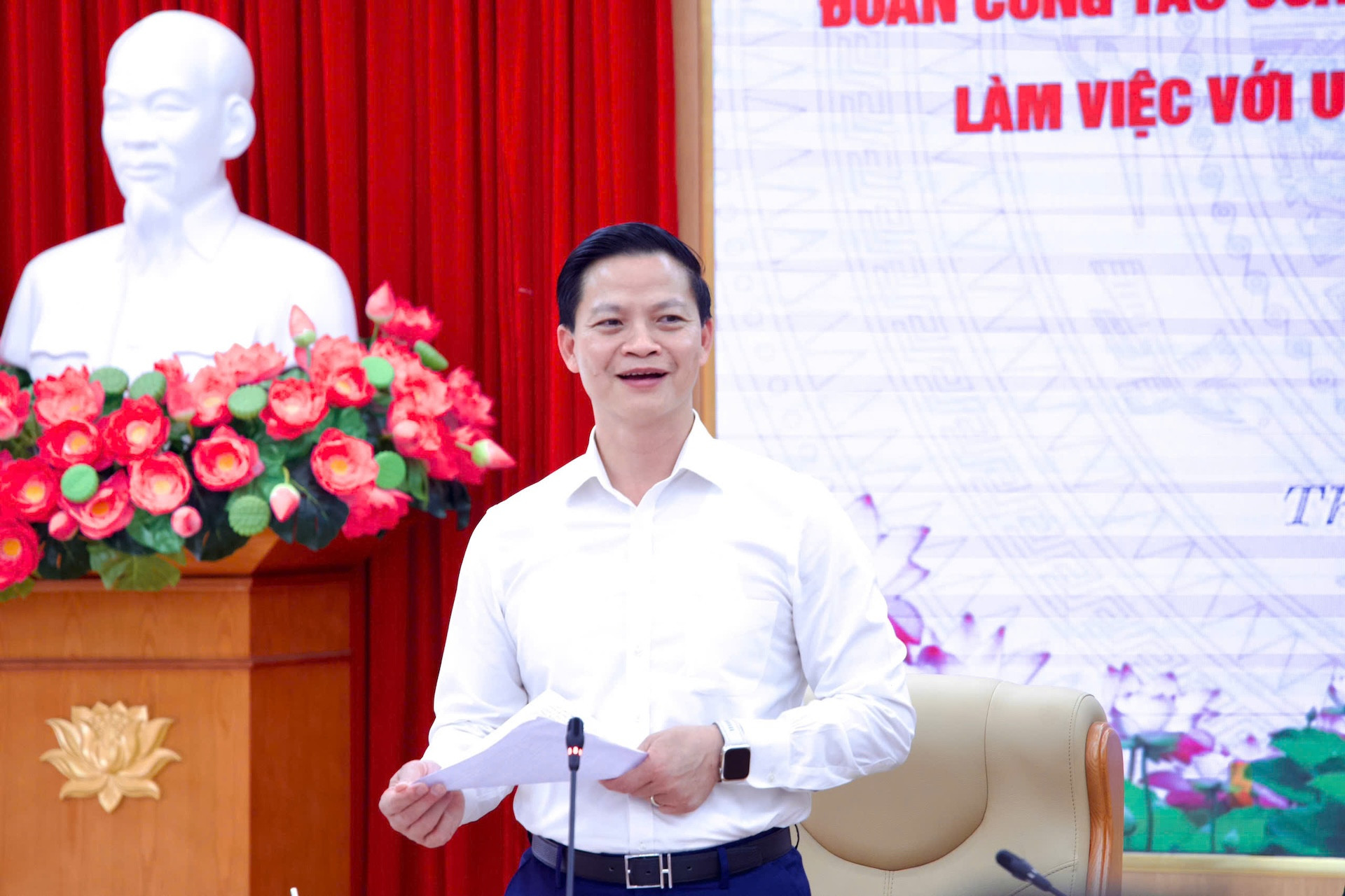 Vietnam eyes more open power market to attract high-tech investment