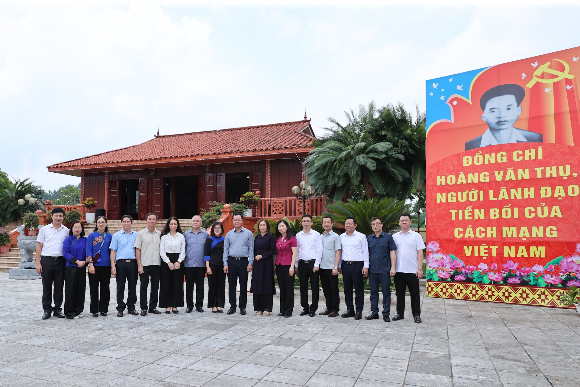 Ethnic Affairs Minister visits border communities in Lang Son