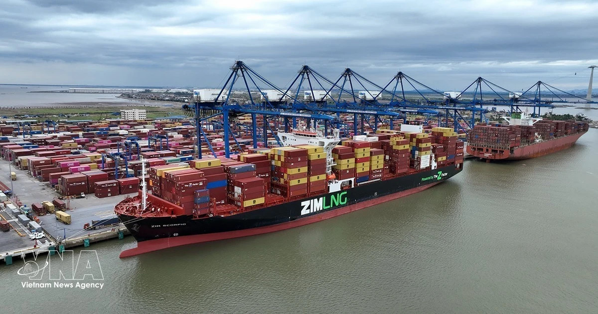 Trade turnover exceeds 445 billion USD in five months