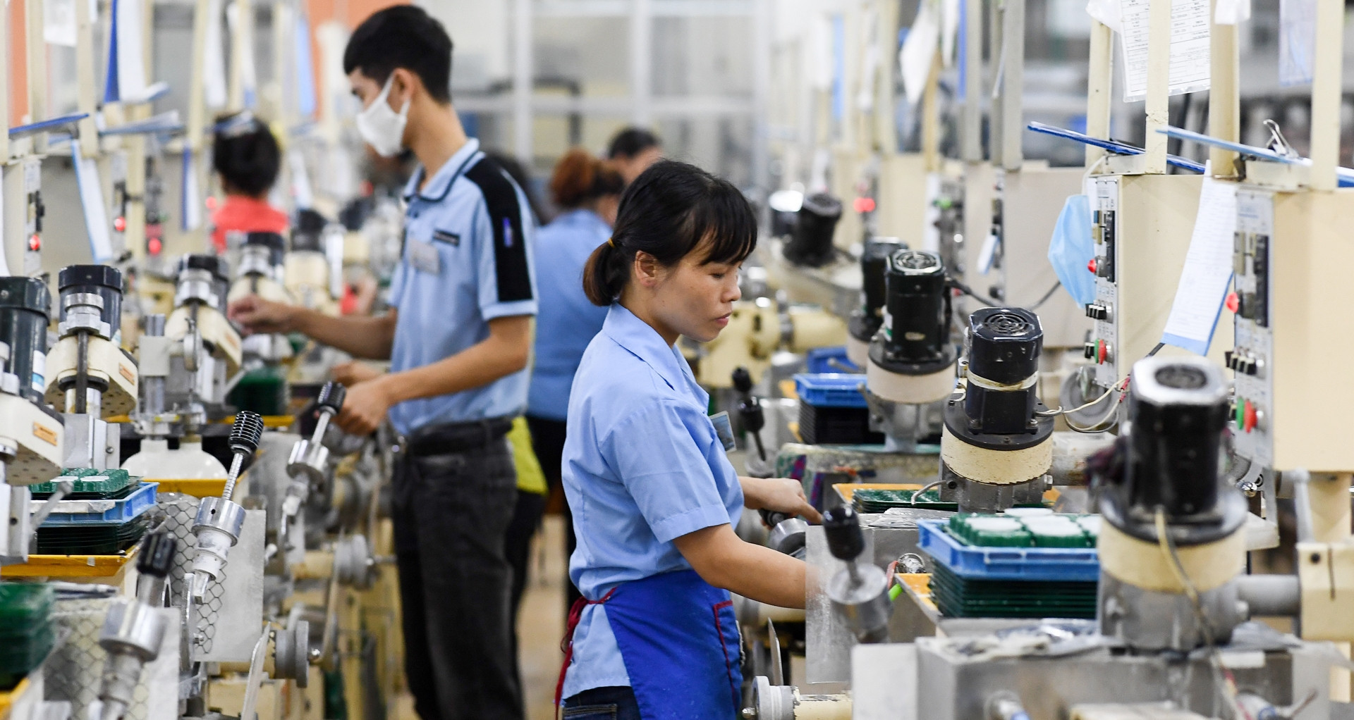Vietnam records first trade deficit in 10 years as imports surge
